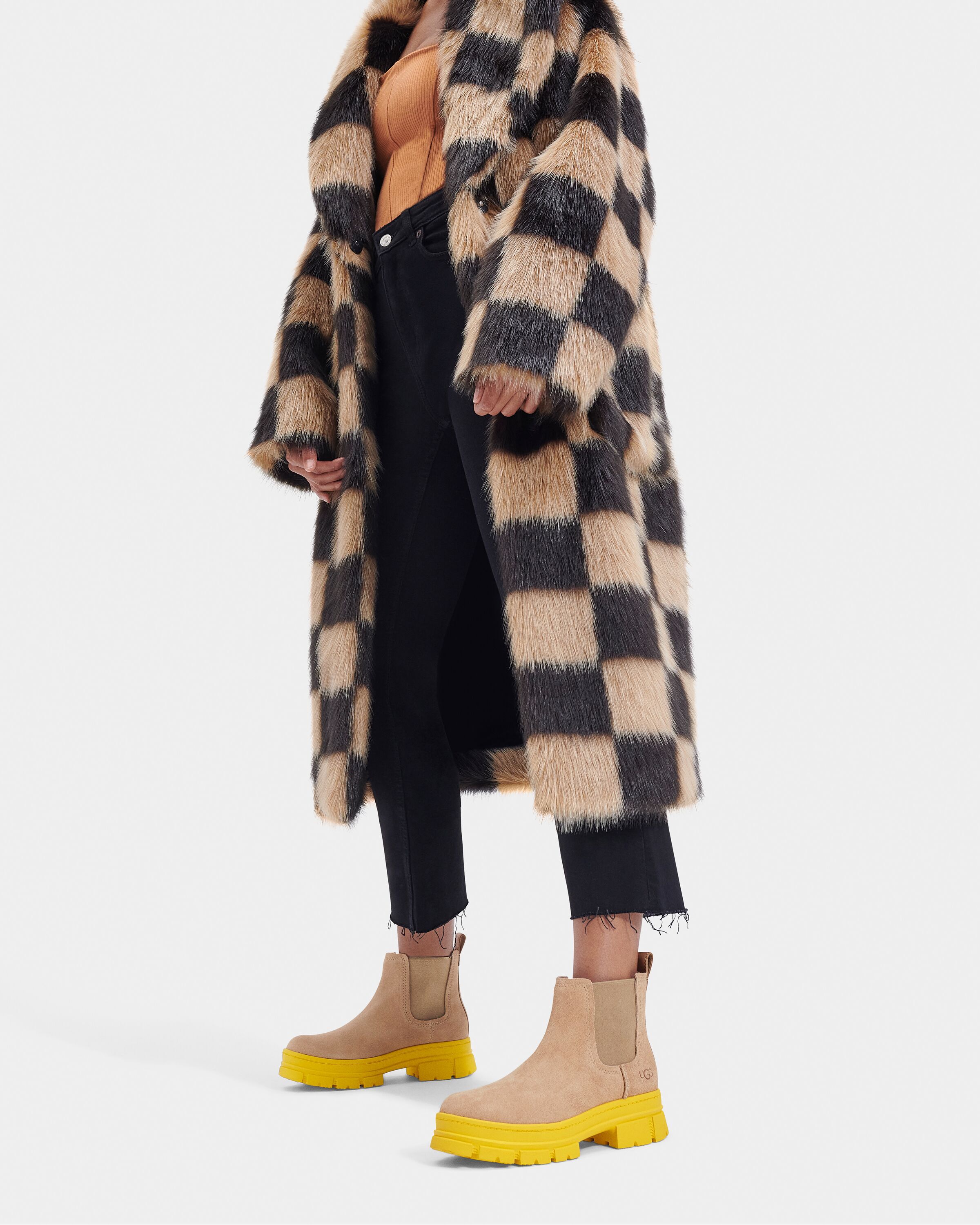 UGG® Ashton Chelsea Boot for Women | UGG® EU