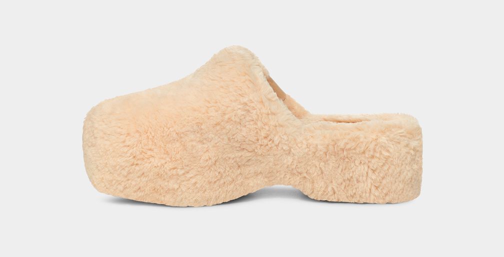 Fuzz Sugar Clog Ugg®